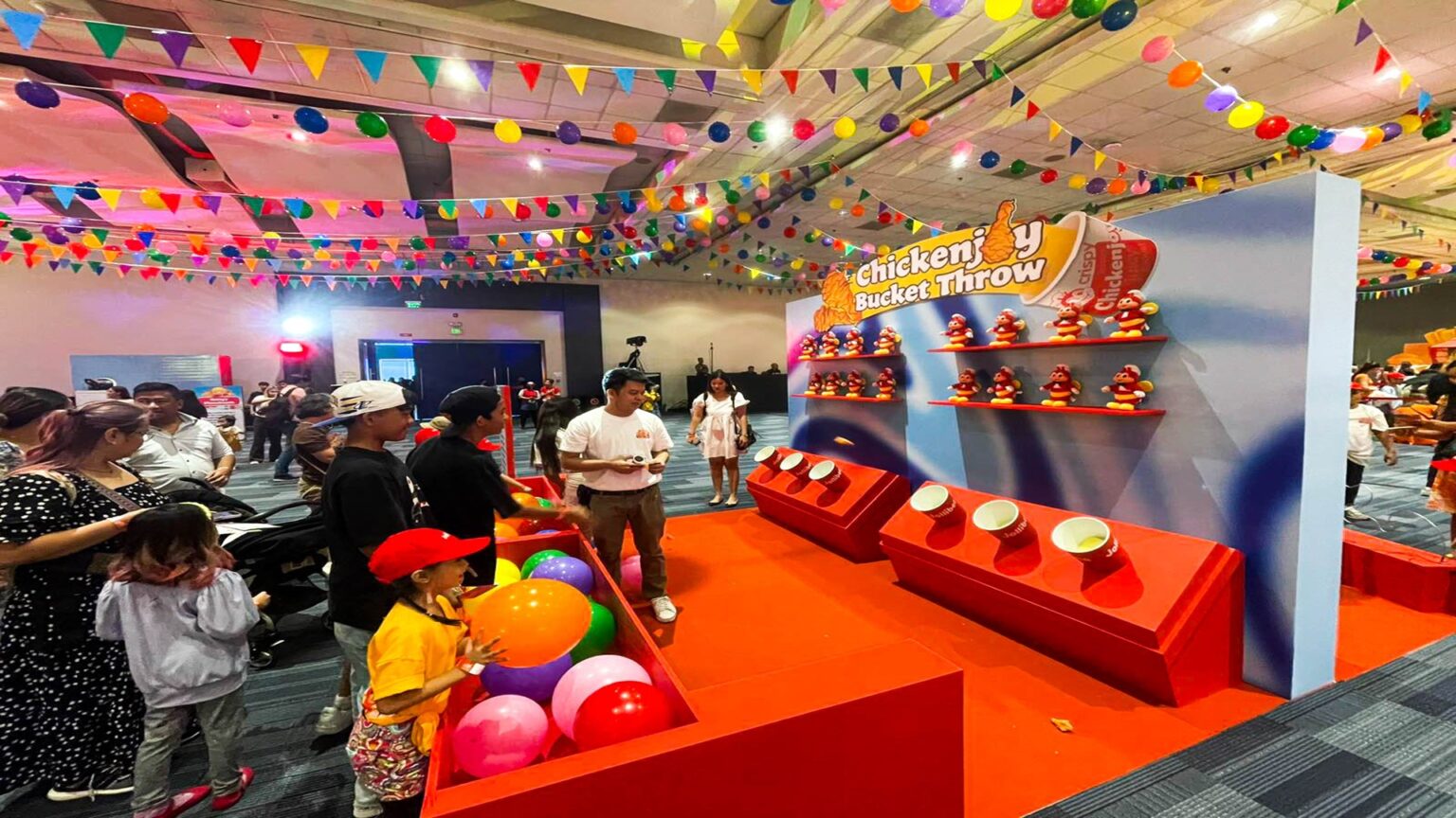 Parents and kids create special jolly memories at the Jollitown Kiddie ...