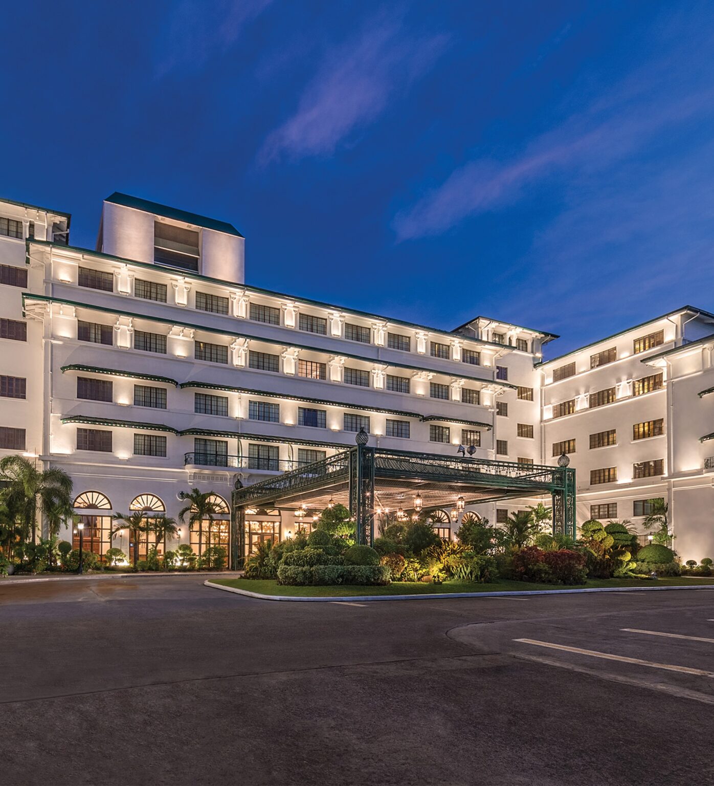 The Manila Hotel Wins Best Heritage Hotel Award | SugarEnSpice.net
